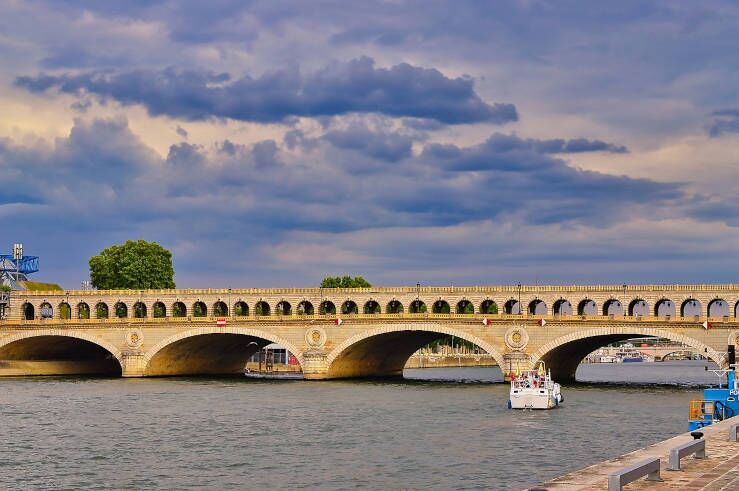 Seine River Cruise - Explore 25 Iconic Paris Bridges in 2025