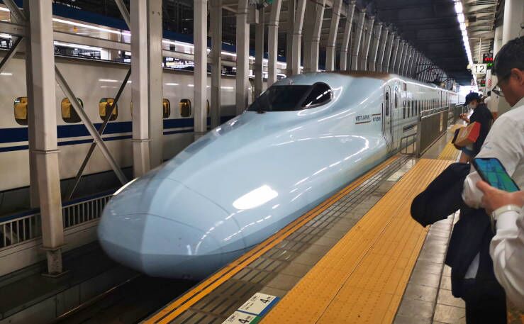 Jump on the Shinkansen in 2025 – the Japanese Bullet Train